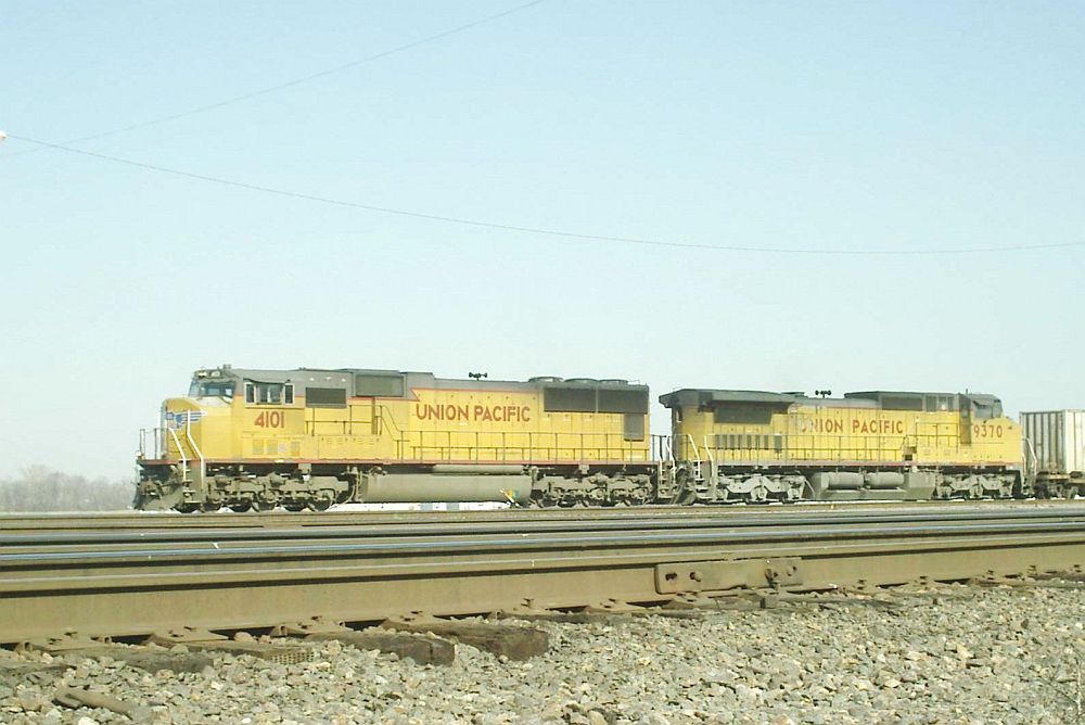 UP 4101 and 9370